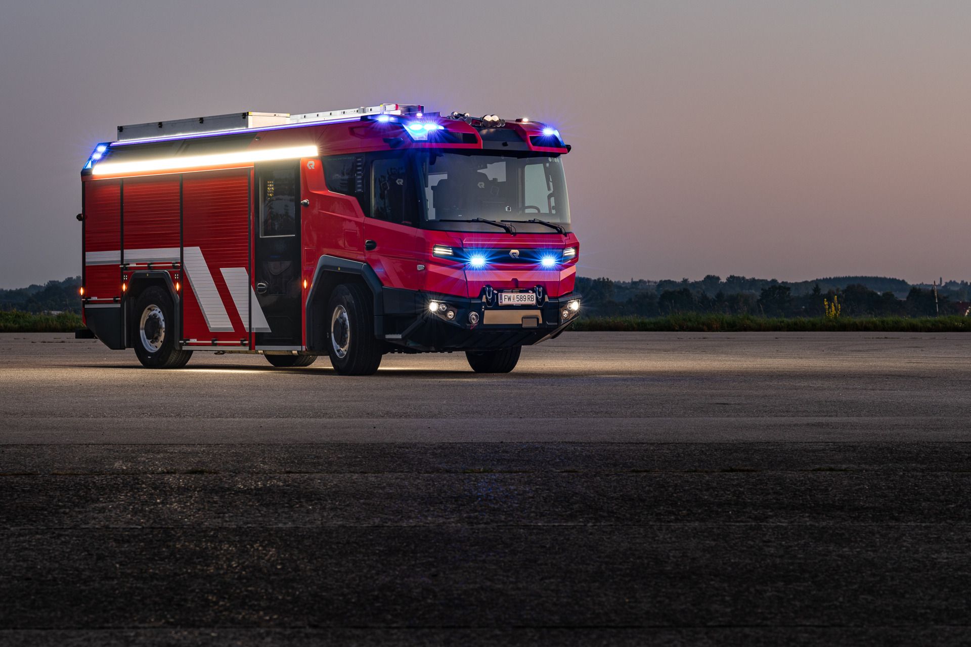 Rosenbauer E-Mobility | Why e-mobility.