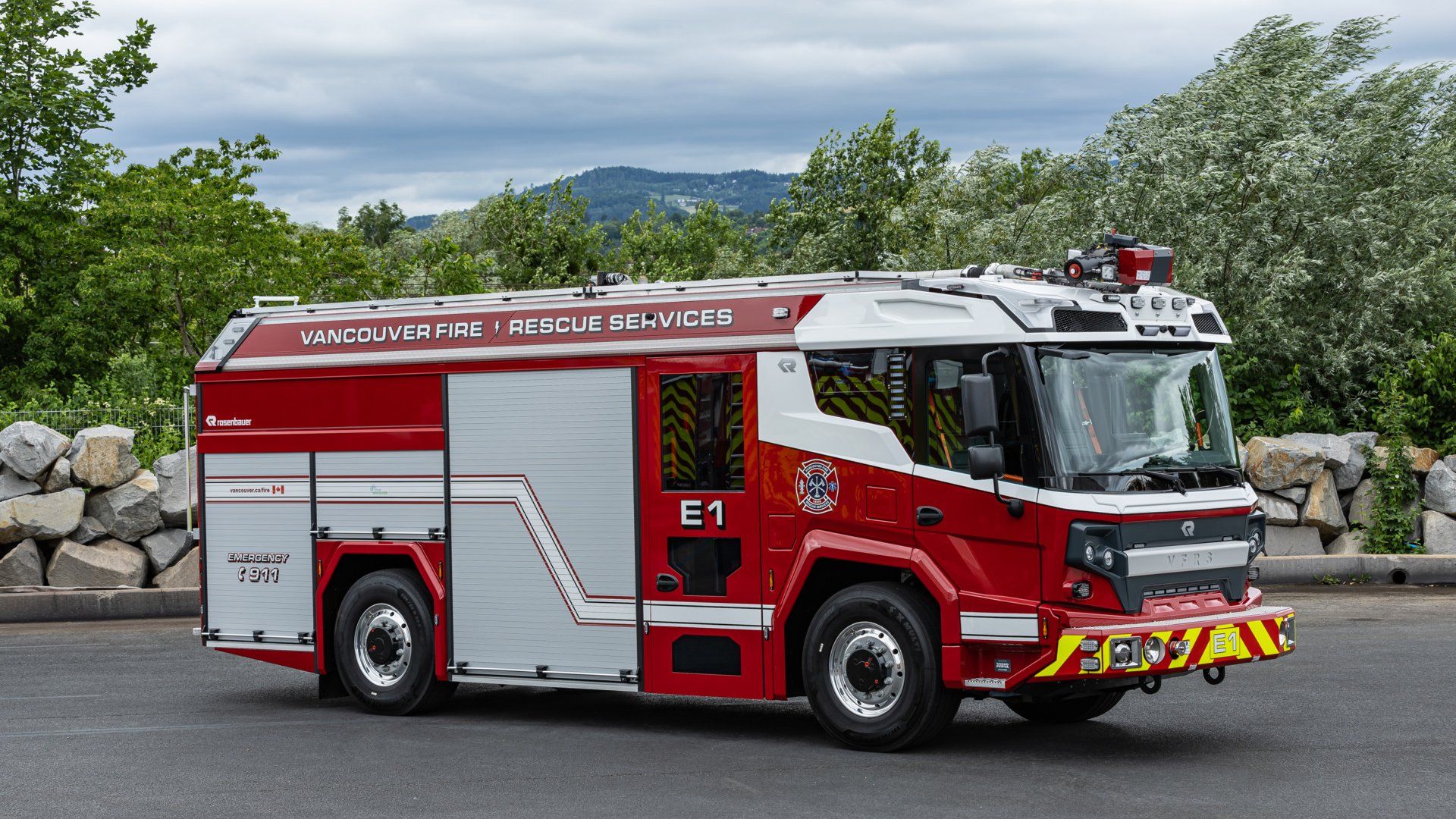 Rosenbauer E-Mobility | Simply convincing: The RTX in Canada.