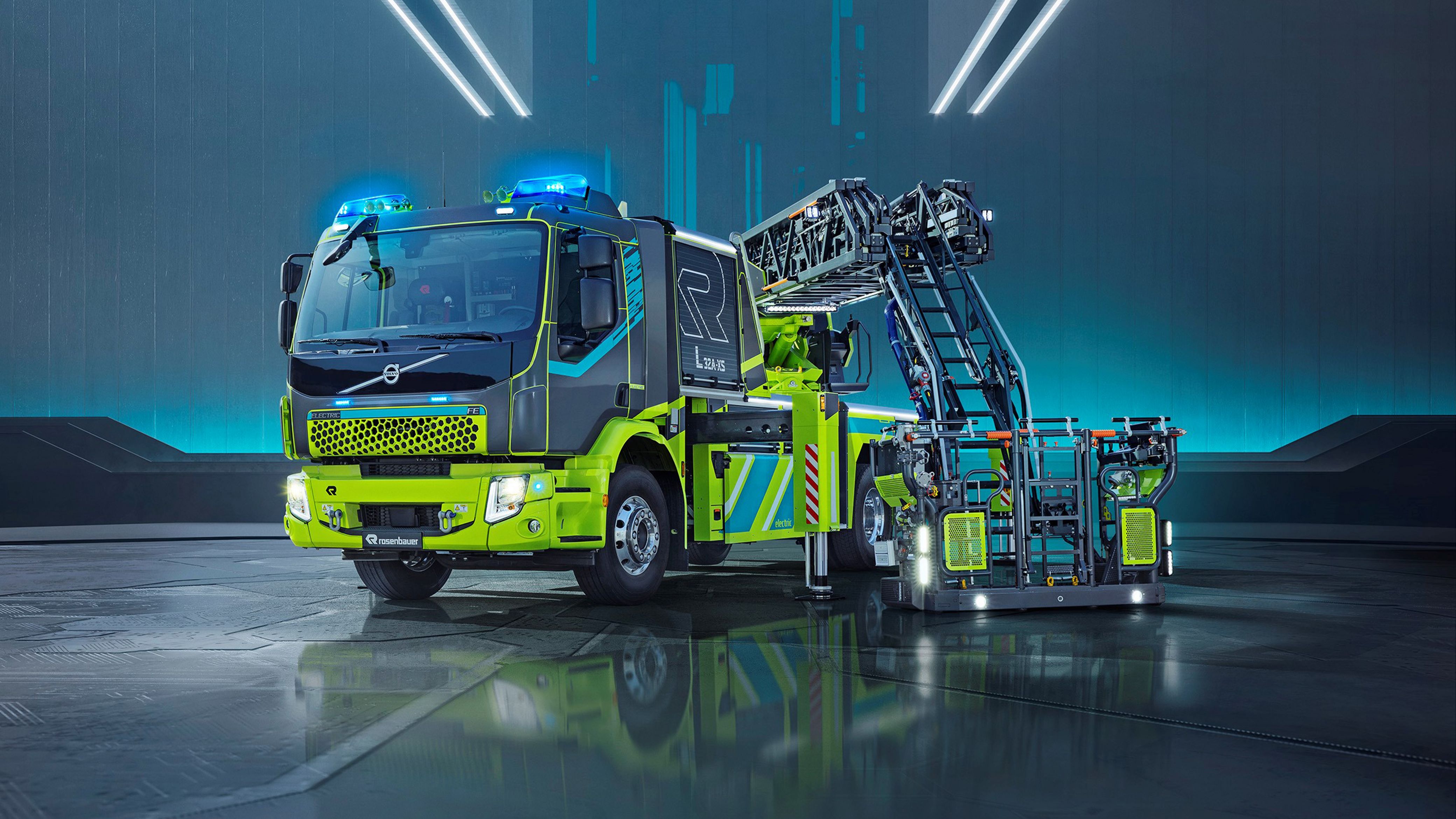 Rosenbauer E-Lineup | The L32A-XS electric aerial ladder.